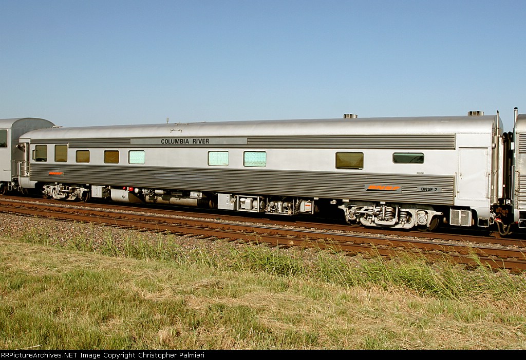 BNSF 2 "Columbia River" on the 2009 EAS